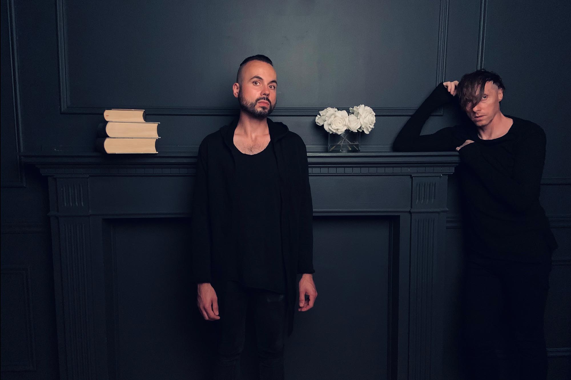 Dark Offerings with TRAITRS – Onyx Music Reviews