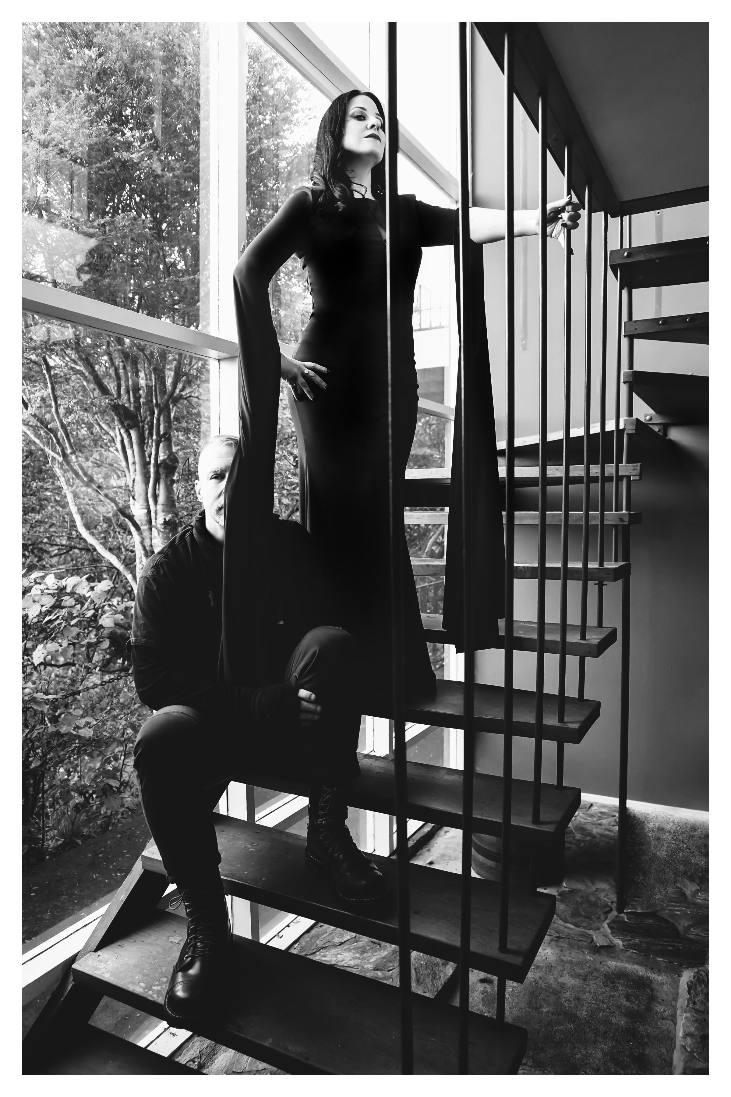 The Enchanting Justine Ó Gadhra-Sharp – Interview – Onyx Music Reviews